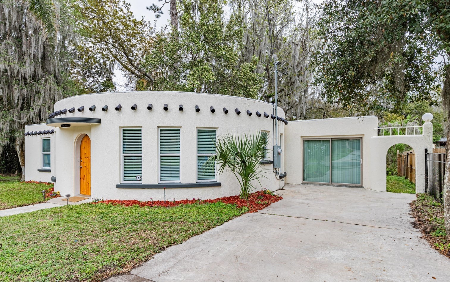 Striking Post Art-Deco Concrete Round House, New Price!, Jacksonville, FL